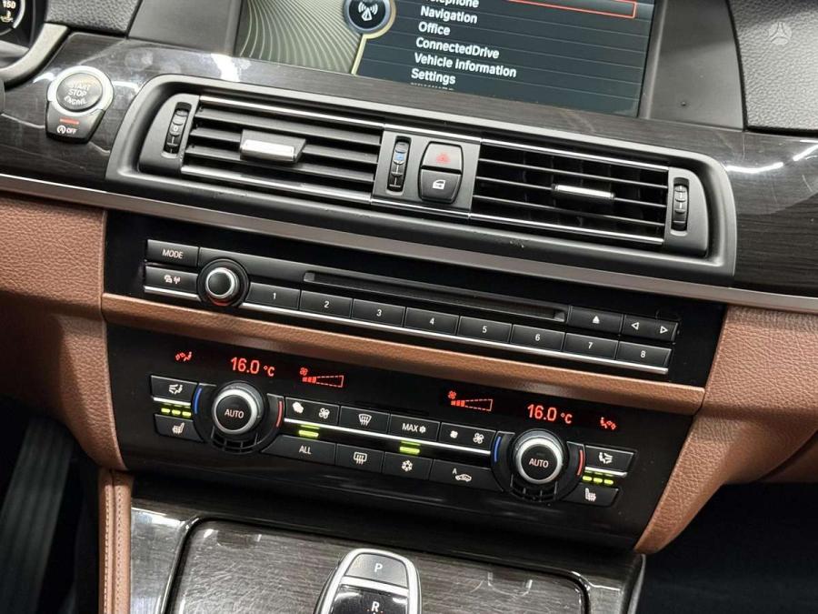 Melns BMW 535 2012 Marijampole, ar dzinēja tilpumu 2.99 L un nobraukumu 229 tūkst. km par 11900 €, foto 35 vietnē AUTOMOTO.COM.LV