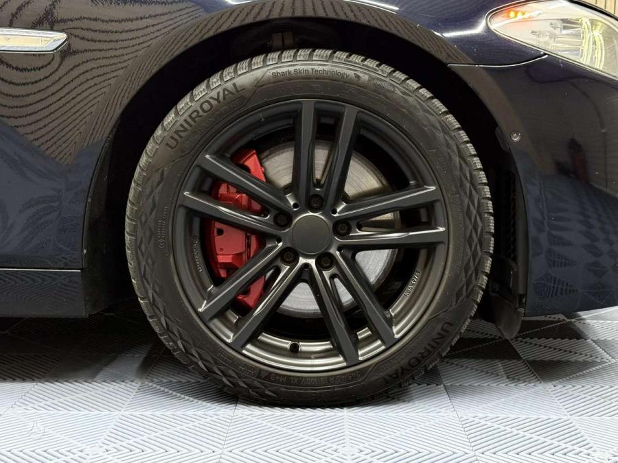 Melns BMW 535 2012 Marijampole, ar dzinēja tilpumu 2.99 L un nobraukumu 229 tūkst. km par 11900 €, foto 40 vietnē AUTOMOTO.COM.LV
