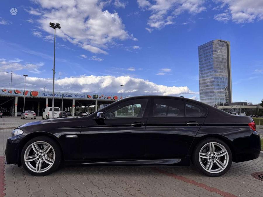 Black BMW 535 2012 in Vilnius, with an engine capacity of 2.98 L and mileage of 278 thousand km for 9900 €, photo 3 on AUTOMOTO.COM.LV