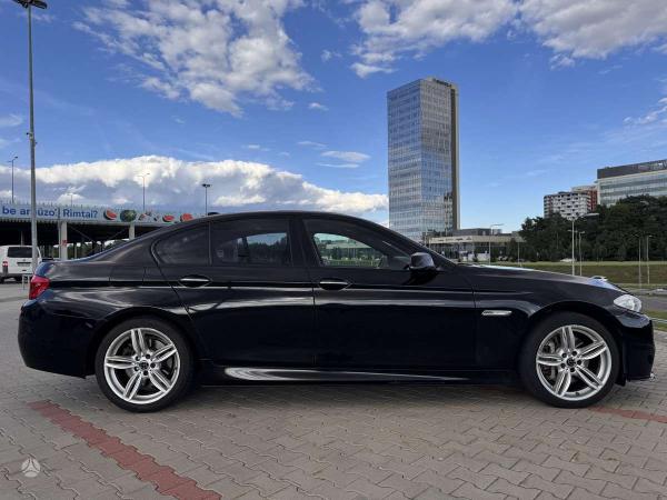 Melns BMW 535 2012 Viļņa, ar dzinēja tilpumu 2.98 L un nobraukumu 278 tūkst. km par 9900 €, foto 7 vietnē AUTOMOTO.COM.LV