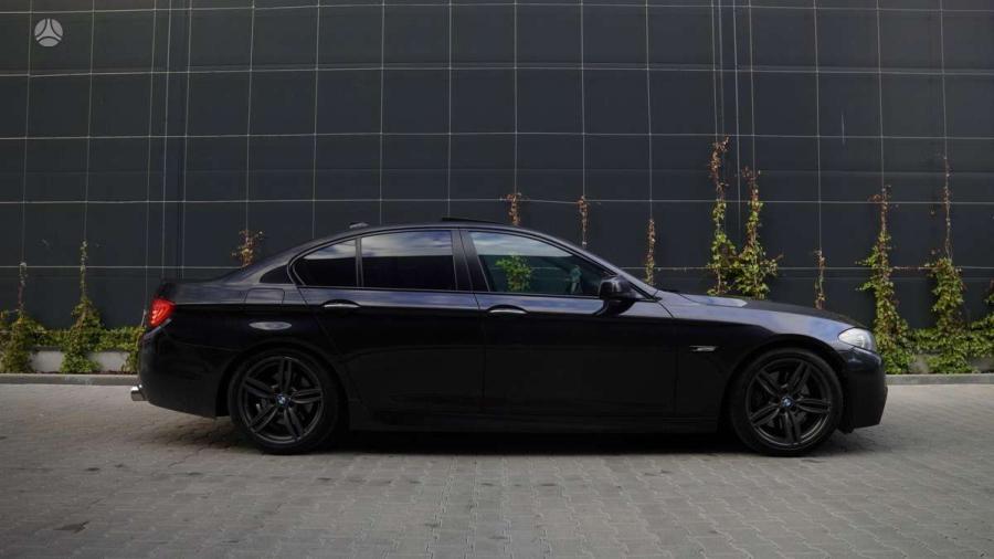 Black BMW 535 2013 in Klaipeda, with an engine capacity of 3.00 L and mileage of 193 thousand km for 11999 €, photo 3 on AUTOMOTO.COM.LV