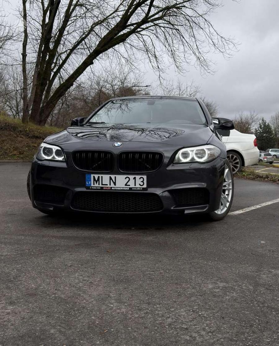 Melns BMW 535 2013 Viļņa, ar dzinēja tilpumu 2.98 L un nobraukumu 186 tūkst. km par 13200 €, foto 1 vietnē AUTOMOTO.COM.LV