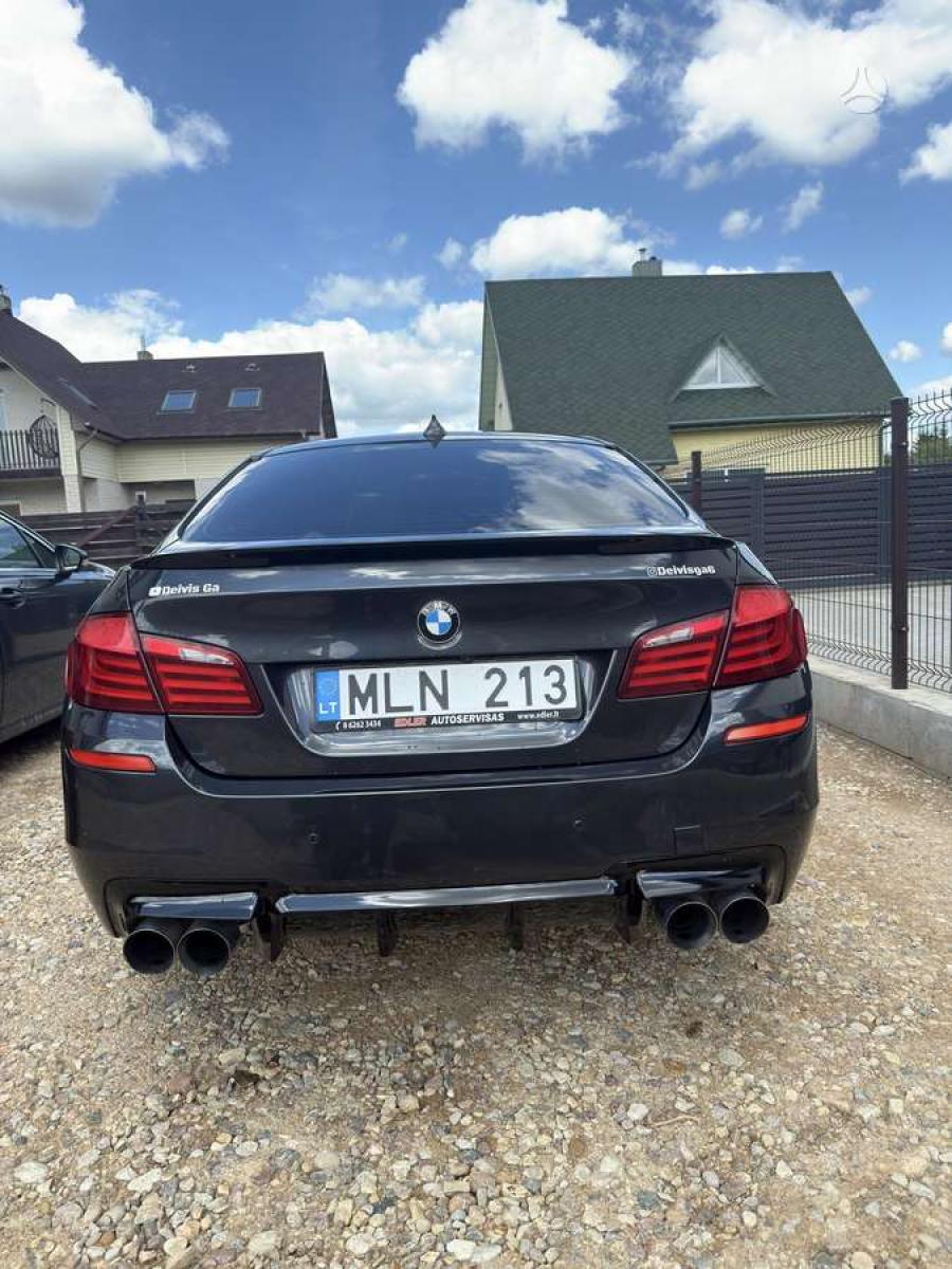 Melns BMW 535 2013 Viļņa, ar dzinēja tilpumu 2.98 L un nobraukumu 186 tūkst. km par 13200 €, foto 7 vietnē AUTOMOTO.COM.LV