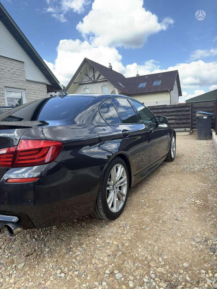 Melns BMW 535 2013 Viļņa, ar dzinēja tilpumu 2.98 L un nobraukumu 186 tūkst. km par 13200 €, foto 8 vietnē AUTOMOTO.COM.LV