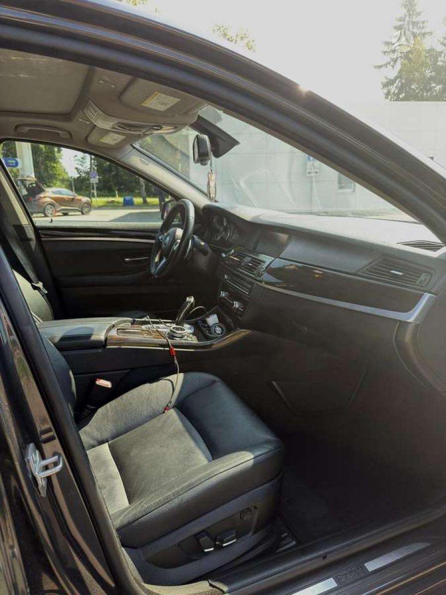 Melns BMW 535 2013 Viļņa, ar dzinēja tilpumu 2.98 L un nobraukumu 186 tūkst. km par 13200 €, foto 14 vietnē AUTOMOTO.COM.LV