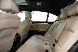 Black BMW 535 2014 in Riga, with an engine capacity of 3.00 L and mileage of 250 thousand km for 15900 €, photo 7 on AUTOMOTO.COM.LV