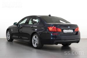 Black BMW 535 2014 in Riga, with an engine capacity of 3.00 L and mileage of 250 thousand km for 15900 €, photo 13 on AUTOMOTO.COM.LV