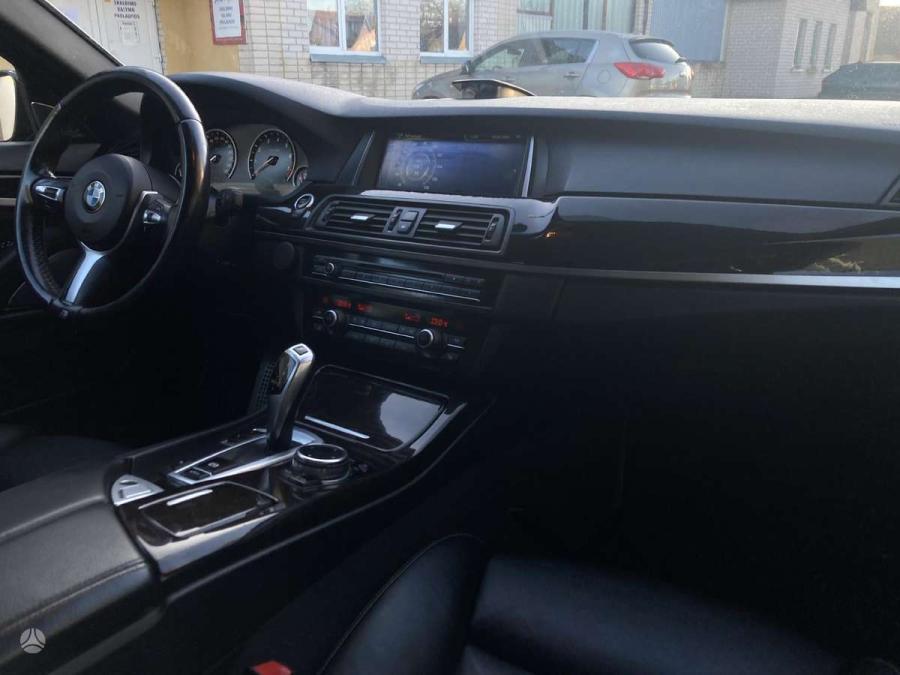 Black BMW 535 2014 in Marijampole, with an engine capacity of 2.98 L and mileage of 213 thousand km for 13750 €, photo 26 on AUTOMOTO.COM.LV
