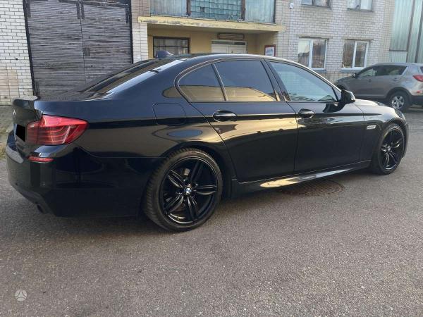 Melns BMW 535 2014 Marijampole, ar dzinēja tilpumu 3.00 L un nobraukumu 213 tūkst. km par 13500 €, foto 10 vietnē AUTOMOTO.COM.LV