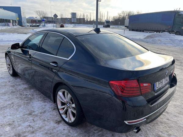 Black BMW 535 2014 in Klaipeda, with an engine capacity of 2.98 L and mileage of 242 thousand km for 9000 €, photo 5 on AUTOMOTO.COM.LV