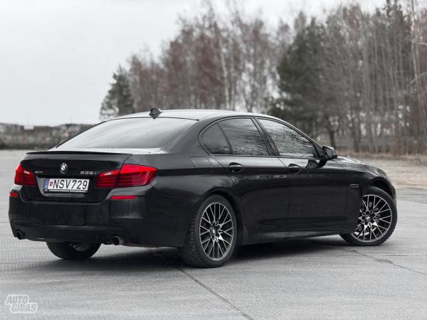 Black BMW 535 2014 in Siauliai, with an engine capacity of 3.00 L and mileage of 249 thousand km for 10599 €, photo 6 on AUTOMOTO.COM.LV