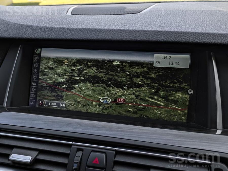 Melns BMW 535 2014 Tukums, ar dzinēja tilpumu 3.00 L un nobraukumu 290 tūkst. km par 13990 €, foto 15 vietnē AUTOMOTO.COM.LV