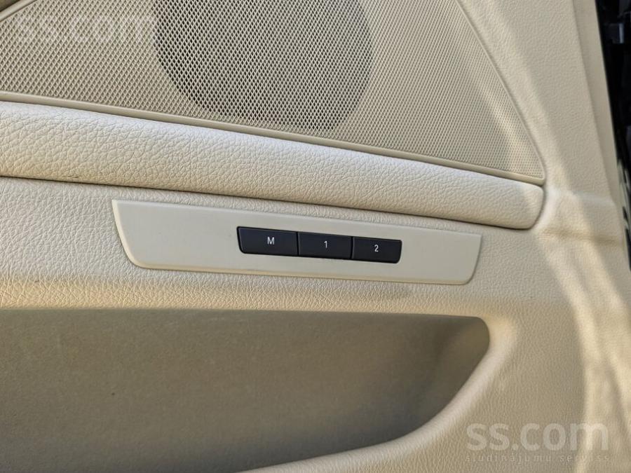 Melns BMW 535 2014 Tukums, ar dzinēja tilpumu 3.00 L un nobraukumu 290 tūkst. km par 13990 €, foto 22 vietnē AUTOMOTO.COM.LV