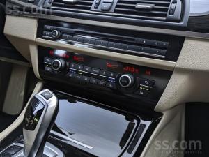 Melns BMW 535 2014 Tukums, ar dzinēja tilpumu 3.00 L un nobraukumu 290 tūkst. km par 13990 €, foto 28 vietnē AUTOMOTO.COM.LV