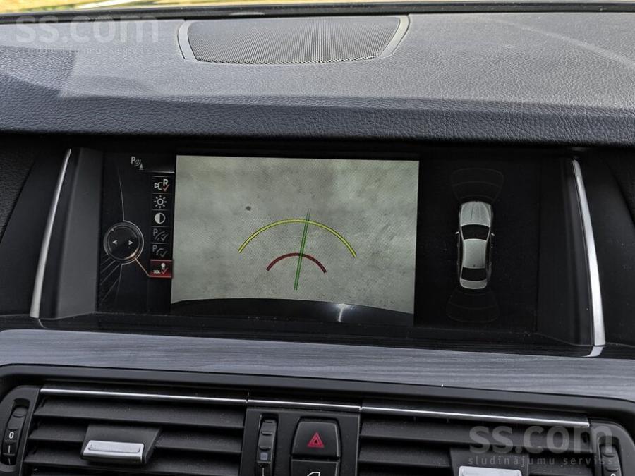 Melns BMW 535 2014 Tukums, ar dzinēja tilpumu 3.00 L un nobraukumu 290 tūkst. km par 13990 €, foto 31 vietnē AUTOMOTO.COM.LV