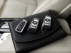 Melns BMW 535 2014 Tukums, ar dzinēja tilpumu 3.00 L un nobraukumu 290 tūkst. km par 13990 €, foto 33 vietnē AUTOMOTO.COM.LV