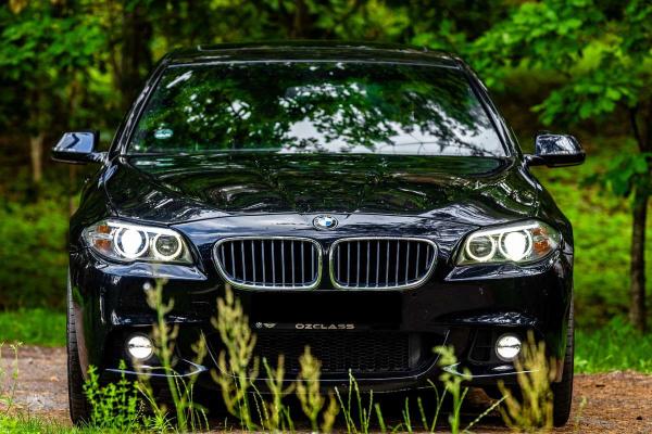 Melns BMW 535 2014 Raseiniai, ar dzinēja tilpumu 2.99 L un nobraukumu 275 tūkst. km par 14200 €, foto 1 vietnē AUTOMOTO.COM.LV