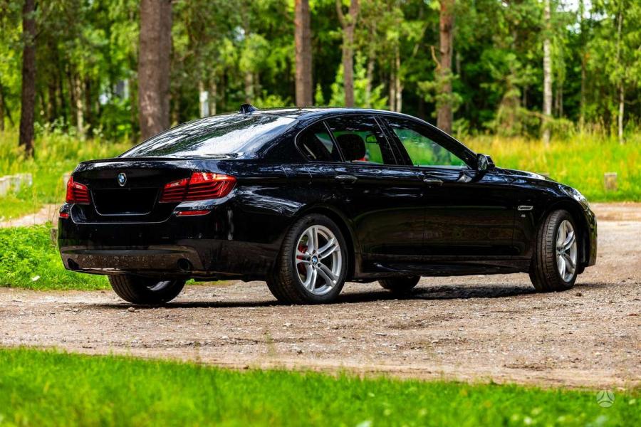 Melns BMW 535 2014 Raseiniai, ar dzinēja tilpumu 2.99 L un nobraukumu 275 tūkst. km par 14200 €, foto 12 vietnē AUTOMOTO.COM.LV