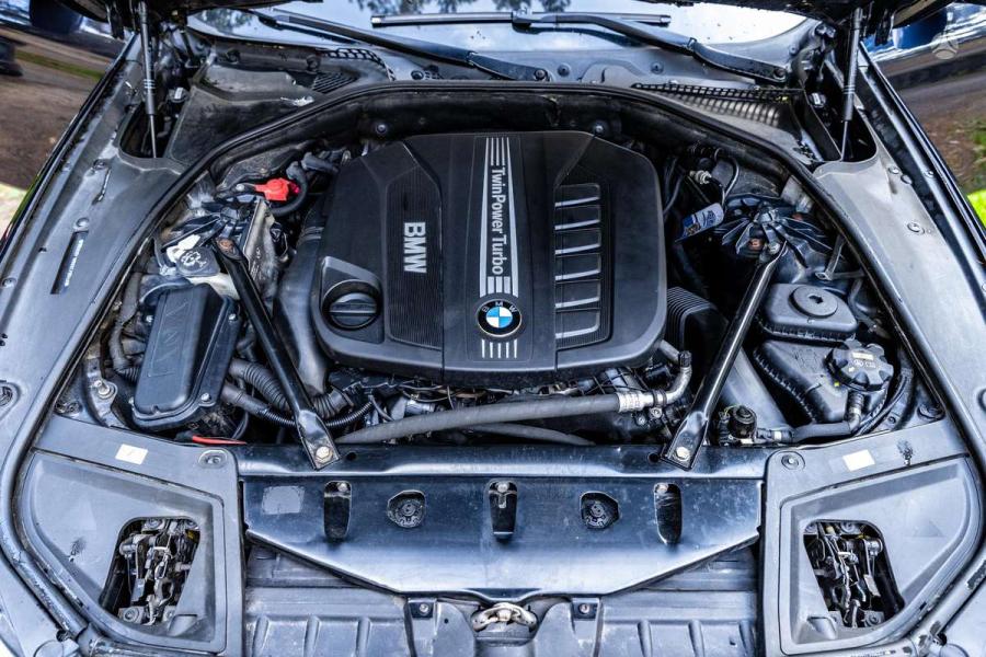Melns BMW 535 2014 Raseiniai, ar dzinēja tilpumu 2.99 L un nobraukumu 275 tūkst. km par 14200 €, foto 20 vietnē AUTOMOTO.COM.LV