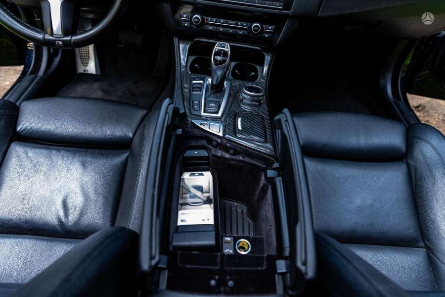 Melns BMW 535 2014 Raseiniai, ar dzinēja tilpumu 2.99 L un nobraukumu 275 tūkst. km par 14200 €, foto 28 vietnē AUTOMOTO.COM.LV