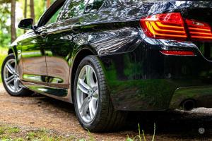 Melns BMW 535 2014 Raseiniai, ar dzinēja tilpumu 2.99 L un nobraukumu 275 tūkst. km par 14200 €, foto 42 vietnē AUTOMOTO.COM.LV