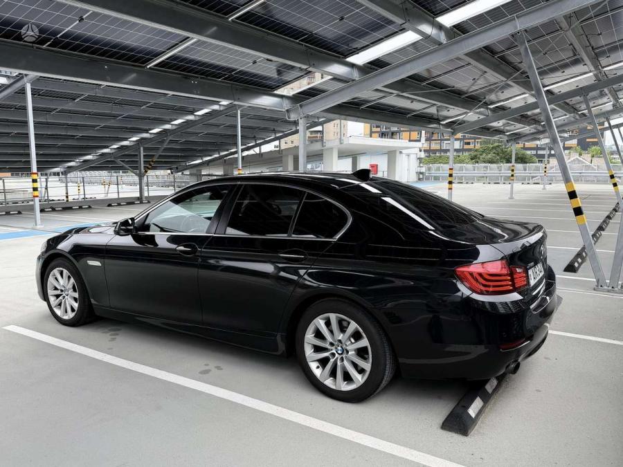 Black BMW 535 2014 in Vilnius, with an engine capacity of 2.99 L and mileage of 303 thousand km for 13600 €, photo 8 on AUTOMOTO.COM.LV