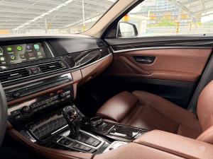 Black BMW 535 2014 in Vilnius, with an engine capacity of 2.99 L and mileage of 303 thousand km for 13600 €, photo 17 on AUTOMOTO.COM.LV