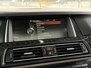 Black BMW 535 2014 in Vilnius, with an engine capacity of 2.99 L and mileage of 303 thousand km for 13600 €, photo 26 on AUTOMOTO.COM.LV