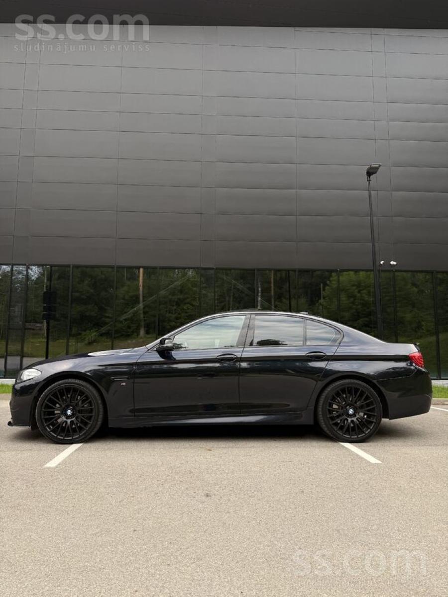 Melns BMW 535 2014 Rīga, ar dzinēja tilpumu 3.00 L un nobraukumu 208 tūkst. km par 15900 €, foto 14 vietnē AUTOMOTO.COM.LV