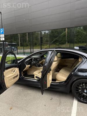 Melns BMW 535 2014 Rīga, ar dzinēja tilpumu 3.00 L un nobraukumu 208 tūkst. km par 15900 €, foto 18 vietnē AUTOMOTO.COM.LV