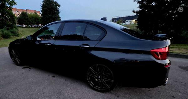 Black BMW 535 2014 in Mazeikiai, with an engine capacity of 2.98 L and mileage of 230 thousand km for 11800 €, photo 9 on AUTOMOTO.COM.LV