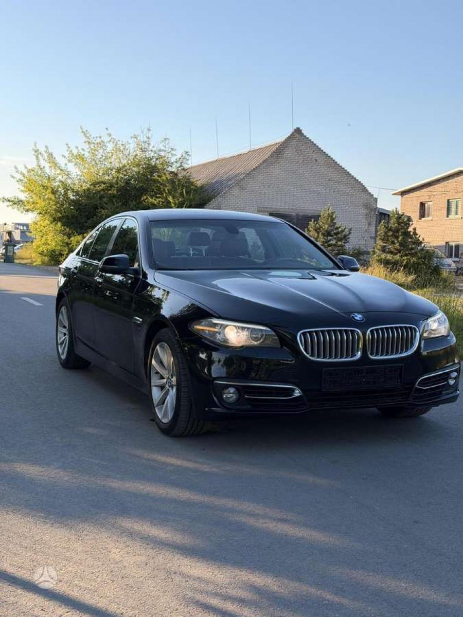 Black BMW 535 2015 in Kaunas, with an engine capacity of 2.98 L and mileage of 207 thousand km for 12800 €, photo 13 on AUTOMOTO.COM.LV