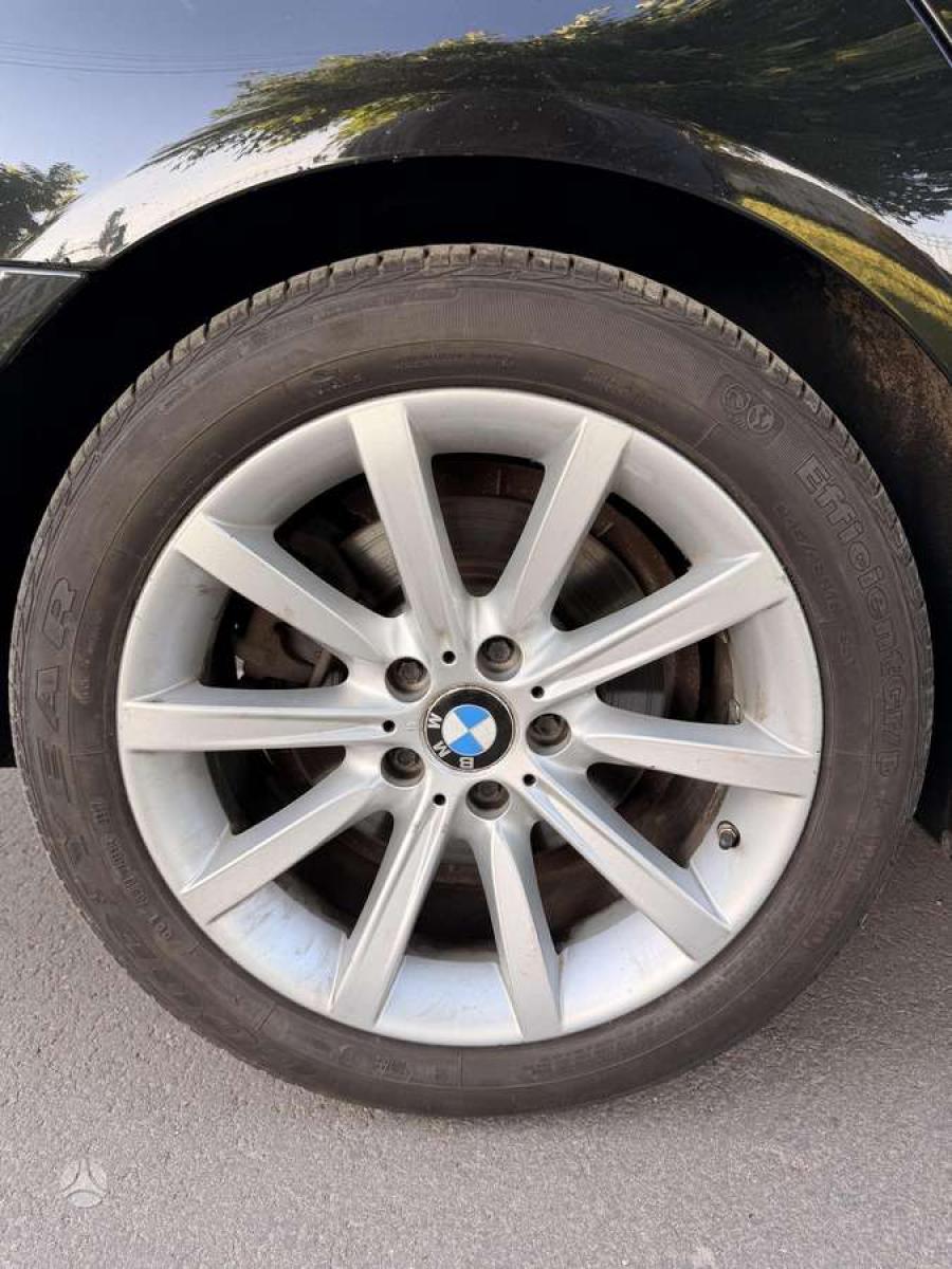 Black BMW 535 2015 in Kaunas, with an engine capacity of 2.98 L and mileage of 207 thousand km for 12800 €, photo 27 on AUTOMOTO.COM.LV