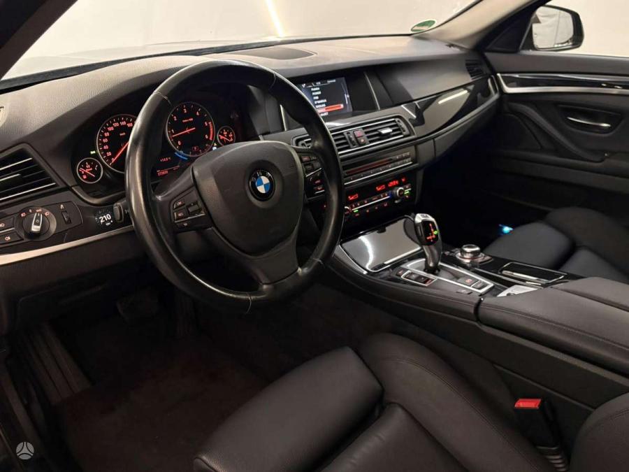 Melns BMW 535 2015 Marijampole, ar dzinēja tilpumu 2.99 L un nobraukumu 273 tūkst. km par 10999 €, foto 3 vietnē AUTOMOTO.COM.LV