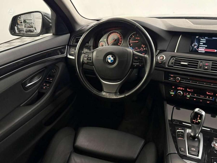 Melns BMW 535 2015 Marijampole, ar dzinēja tilpumu 2.99 L un nobraukumu 273 tūkst. km par 10999 €, foto 12 vietnē AUTOMOTO.COM.LV