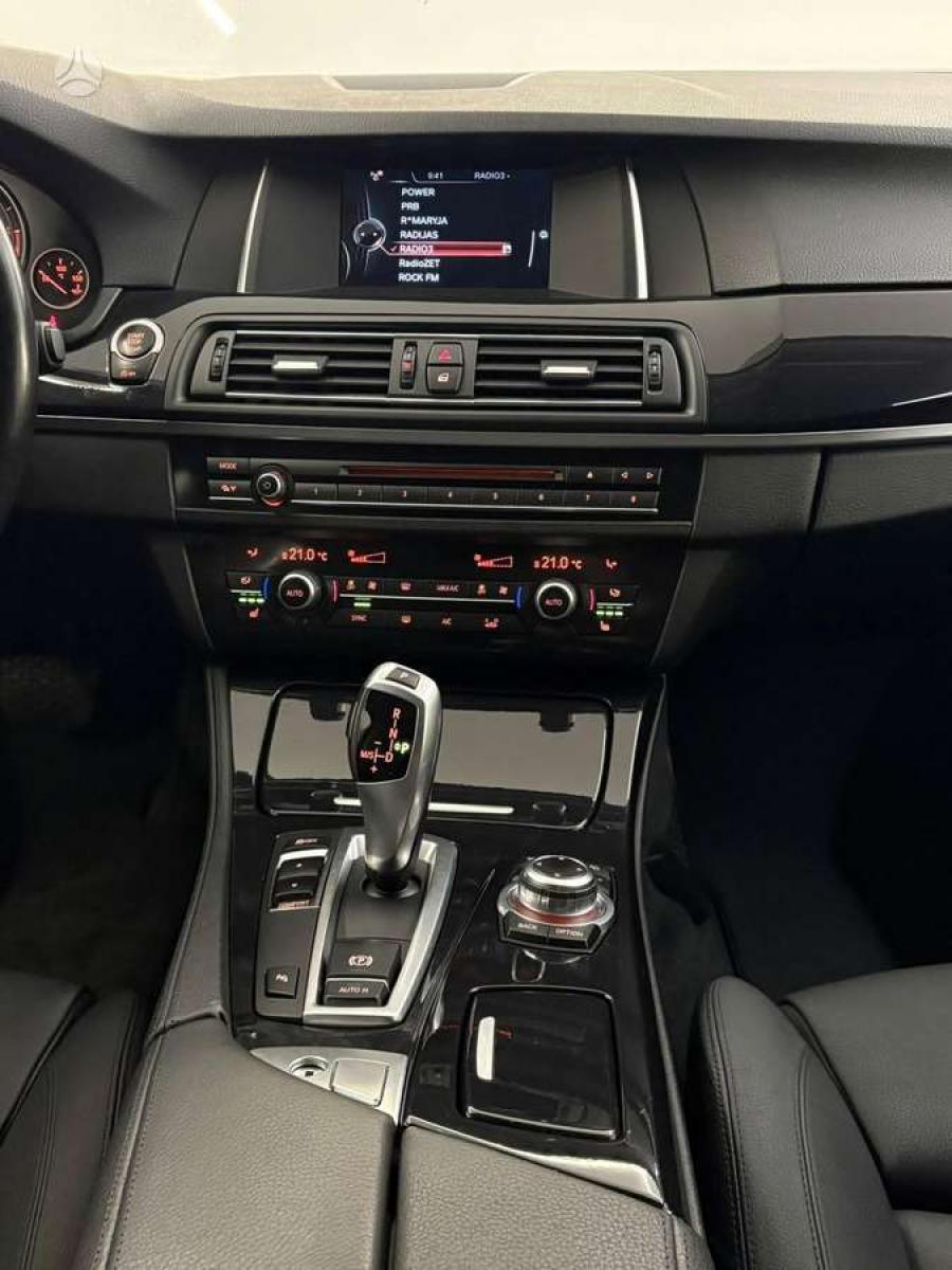 Melns BMW 535 2015 Marijampole, ar dzinēja tilpumu 2.99 L un nobraukumu 273 tūkst. km par 10999 €, foto 18 vietnē AUTOMOTO.COM.LV