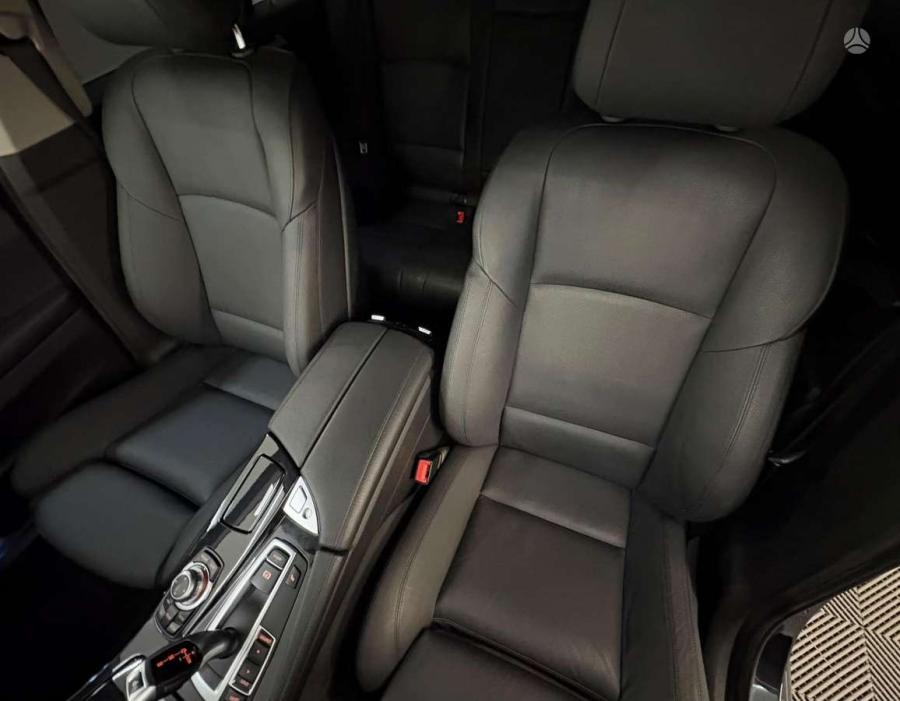 Melns BMW 535 2015 Marijampole, ar dzinēja tilpumu 2.99 L un nobraukumu 273 tūkst. km par 10999 €, foto 23 vietnē AUTOMOTO.COM.LV