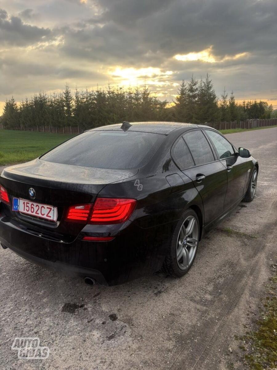 Black BMW 535 2016 in Elektrenai, with an engine capacity of 3.00 L and mileage of 182 thousand km for 14500 €, photo 7 on AUTOMOTO.COM.LV