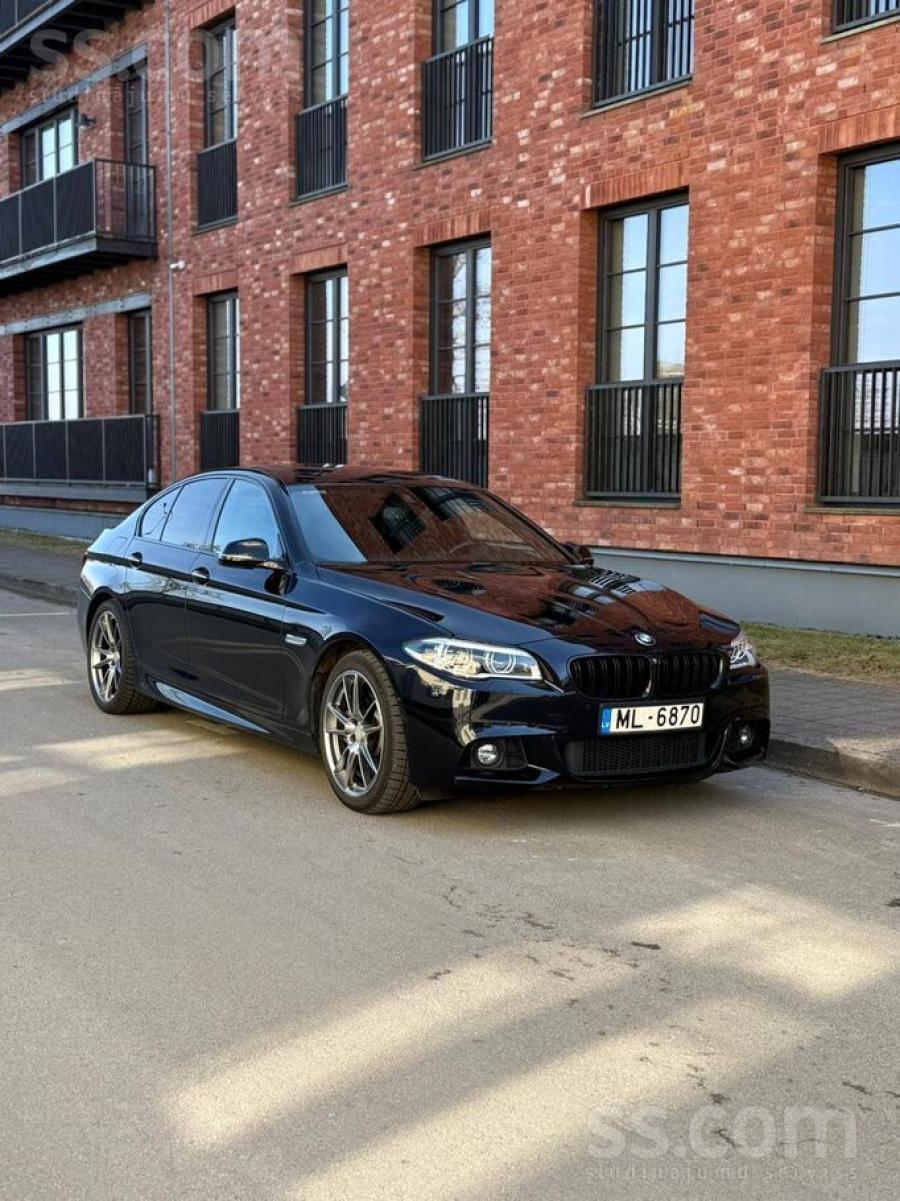 Black BMW 535 2016 in Riga, with an engine capacity of 3.00 L and mileage of 106 thousand km for 19500 €, photo 4 on AUTOMOTO.COM.LV