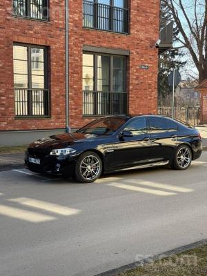 Black BMW 535 2016 in Riga, with an engine capacity of 3.00 L and mileage of 106 thousand km for 19500 €, photo 5 on AUTOMOTO.COM.LV