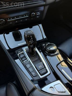 Black BMW 535 2016 in Riga, with an engine capacity of 3.00 L and mileage of 106 thousand km for 19500 €, photo 11 on AUTOMOTO.COM.LV