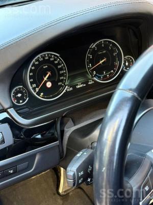 Black BMW 535 2016 in Riga, with an engine capacity of 3.00 L and mileage of 106 thousand km for 19500 €, photo 12 on AUTOMOTO.COM.LV