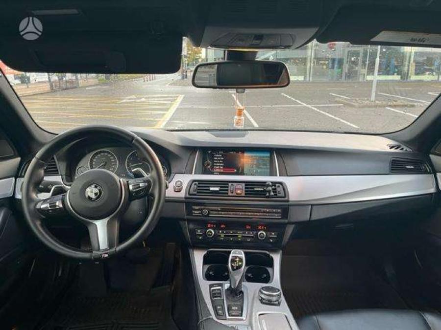 Black BMW 535 2016 in Vilnius, with an engine capacity of 2.98 L and mileage of 140 thousand km for 16350 €, photo 9 on AUTOMOTO.COM.LV