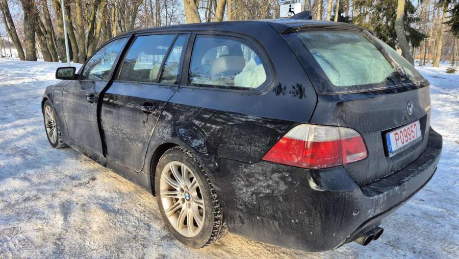 Black BMW 535 2005 in Marijampole, with an engine capacity of 3.50 L and mileage of 220 thousand km for 4250 €, photo 13 on AUTOMOTO.COM.LV