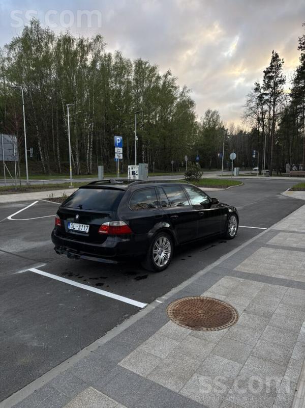 Black BMW 535 2005 in Riga, with an engine capacity of 3.00 L and mileage of 397 thousand km for 3750 €, photo 4 on AUTOMOTO.COM.LV