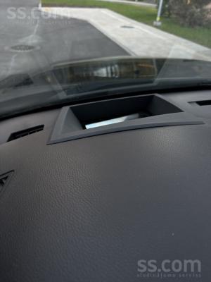 Black BMW 535 2005 in Riga, with an engine capacity of 3.00 L and mileage of 397 thousand km for 3750 €, photo 8 on AUTOMOTO.COM.LV