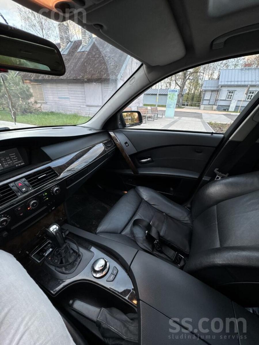 Black BMW 535 2005 in Riga, with an engine capacity of 3.00 L and mileage of 397 thousand km for 3750 €, photo 11 on AUTOMOTO.COM.LV