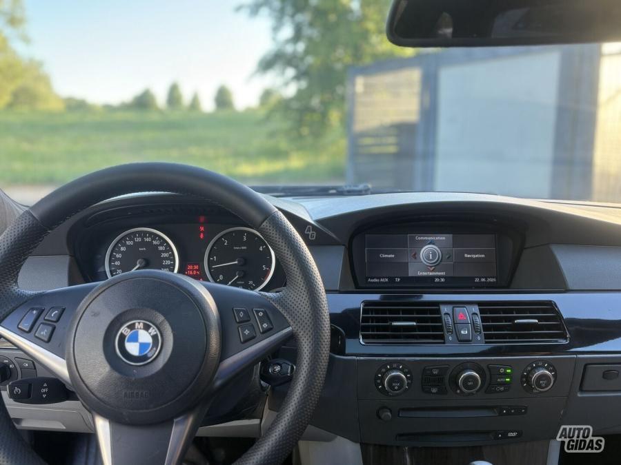 Black BMW 535 2005 in Siauliai, with an engine capacity of 3.00 L and mileage of 347 thousand km for 3300 €, photo 20 on AUTOMOTO.COM.LV