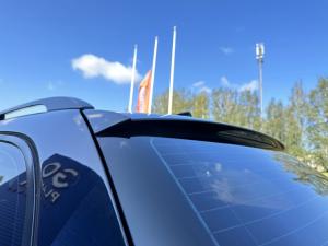 Black BMW 535 2005 in Riga, with an engine capacity of 3.00 L and mileage of 372 thousand km for 3990 €, photo 8 on AUTOMOTO.COM.LV