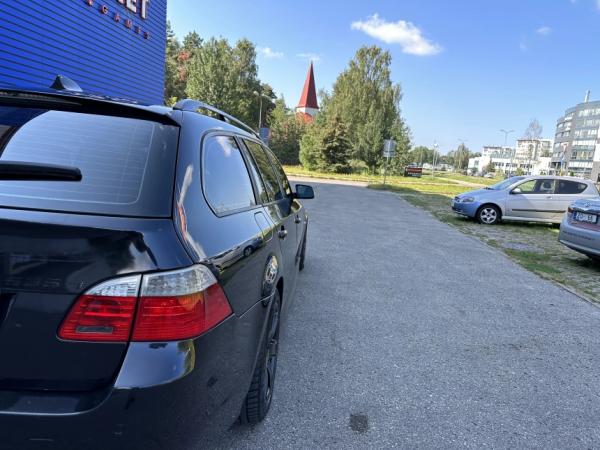Черный БМВ 535 2005 в Рига, объемом двигателя 3.00 л и пробегом 372 тыс. км за 3990 €, фото 9 на AUTOMOTO.COM.LV